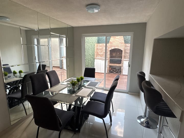 Tu Hogar Temporal En Monterrey: Wifi, Cochera - Monterrey