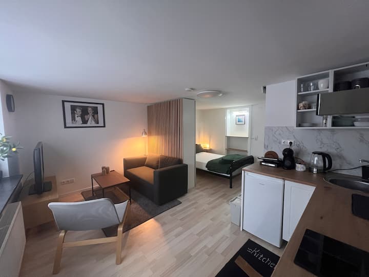 Frankfurt Fully Funished Gästezimmer - Frankfurt