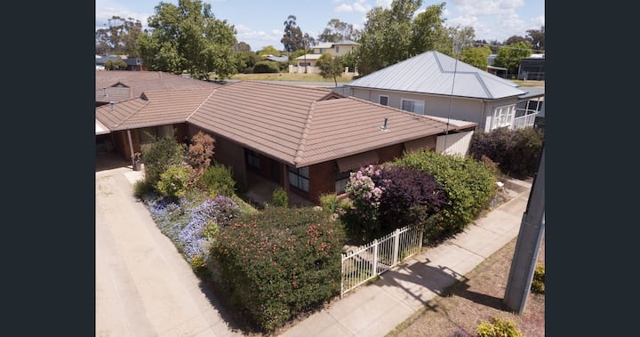 Central Tatura Unit-walk To Shops & Tatura Park - Tatura