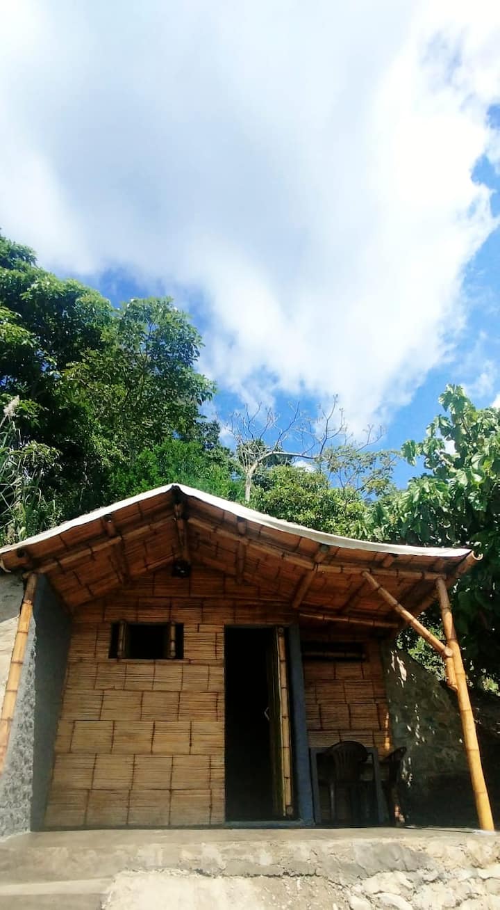 Cabaña Piedra Y Bambú 
Incluye Desayuno, Cena - Chía