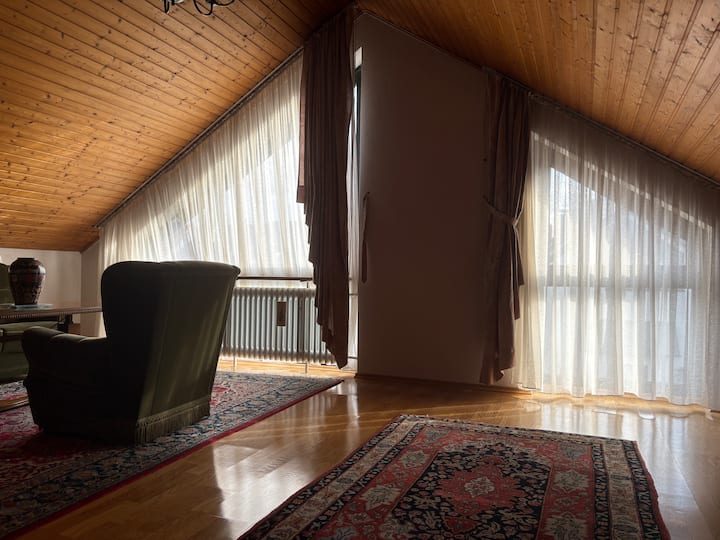 Admitterhouse – A Timeless Bavarian Retreat - Neubiberg