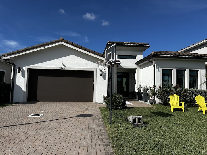 Relaxing Home To Enjoy The World Cup And Vacation - Pembroke Pines, FL