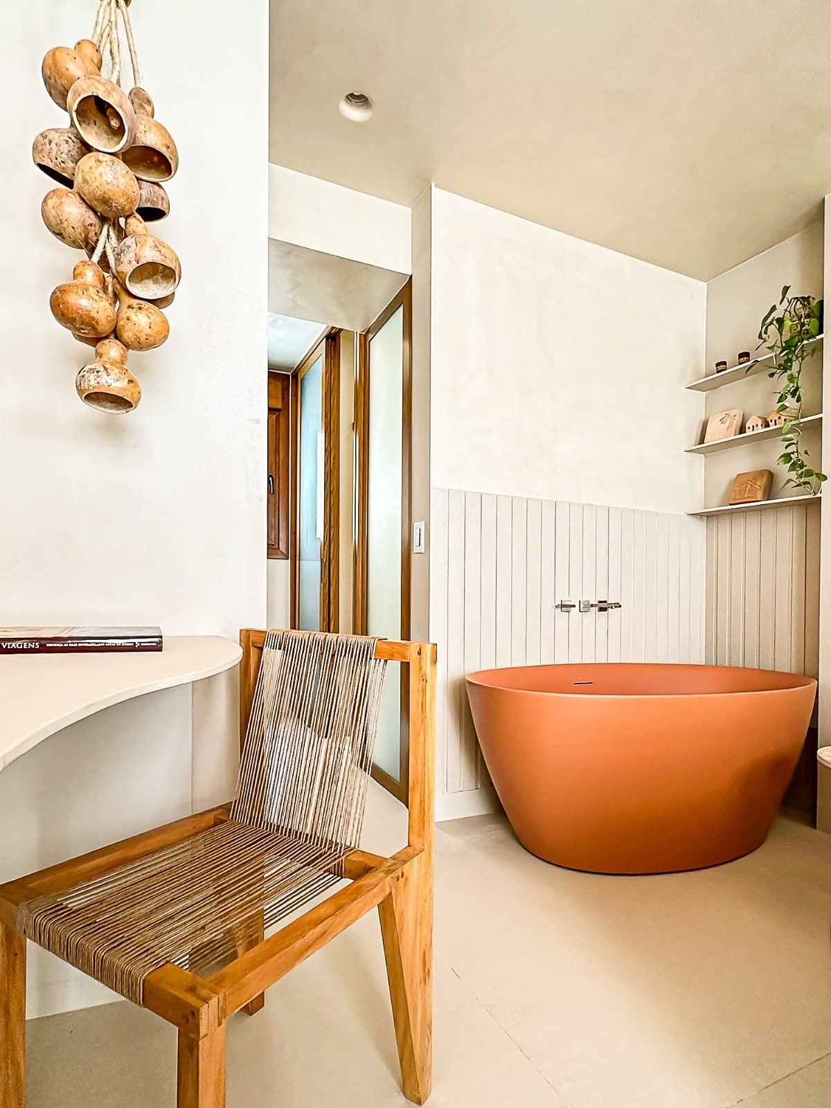 Studio Design avec baignoire | Dias Ferreira Leblon - Appartements à ...