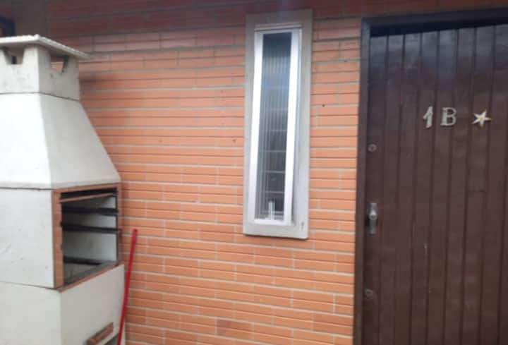 Kitnet 200m Do Mar, Excelente Localizaçao, - Guaratuba