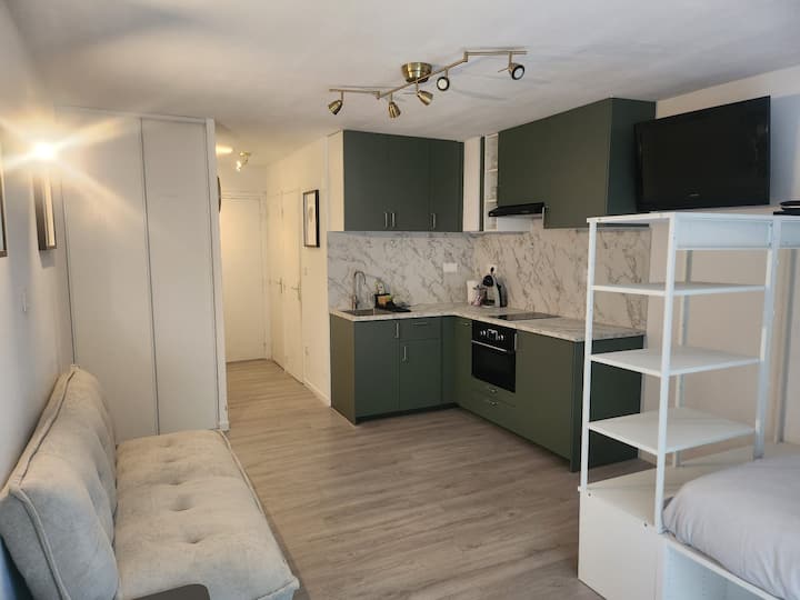 Studio Avec Extérieur à 2 Min à Pieds De La Plage - Calvi