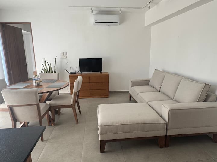 Brand New Furniture 2r Tregidores Parking - Guadalajara