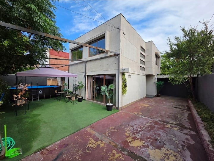 Hermosa Casa En Las Condes Con Piscina Y Jacuzzi 2 - Santiago (Chile)