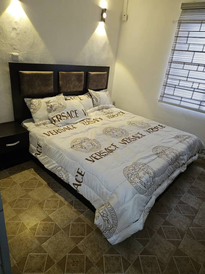 Fortress Of Peace: Serene 2-bed Retreat. - Lagos, Nigeria