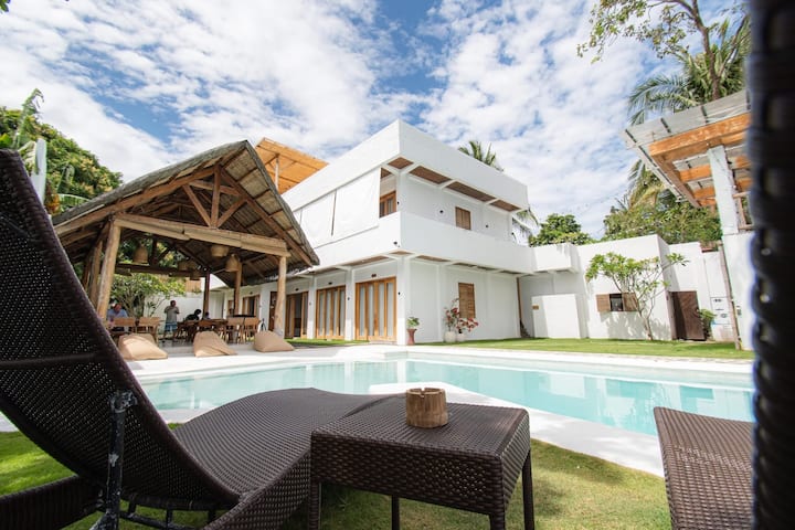 Premium Stay + Daily Breakfast - Bacong