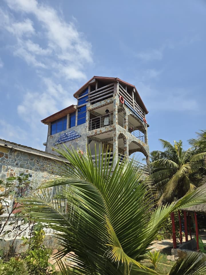 A Vibrant And Colourful Marcus Garvey Themed Room. - Ghana