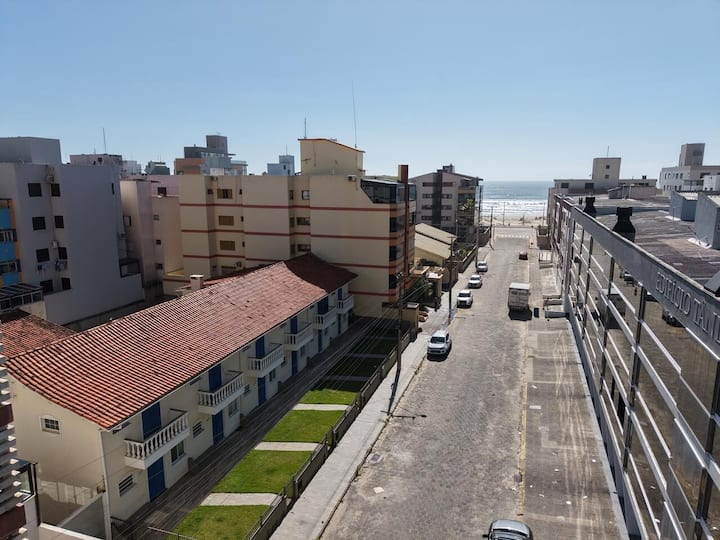 Casa Com Churrasqueira A 150m Da Praia - Laguna