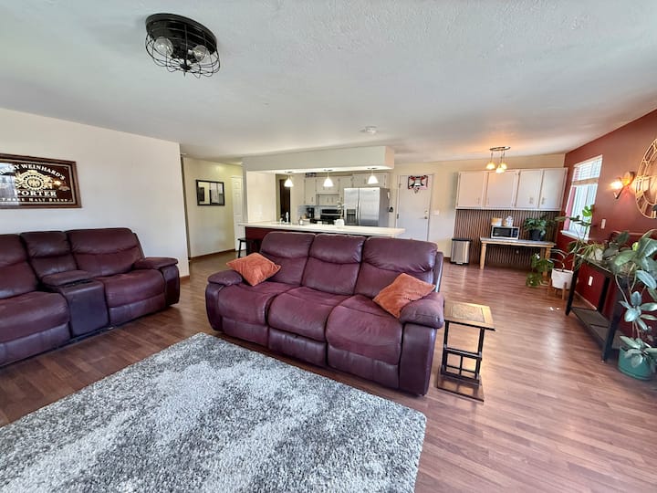 The Botanical Bungalow - Pocatello, ID