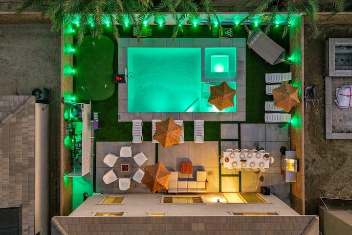 Bella Coachella-pool, Spa, Games, Sleep 24 - Indio, CA