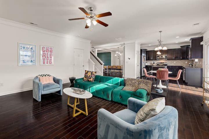 4br Retreat | Firepit + Fenced Yard | Near Outlets - レイク・ワイリー, SC