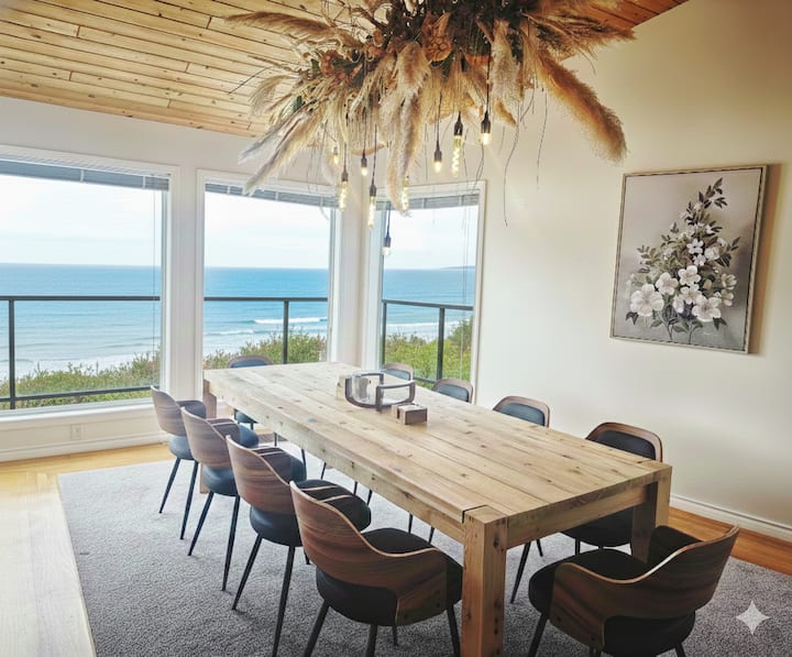 Perching Gull House | Storms & Wildlife Watching - Vancouver Island