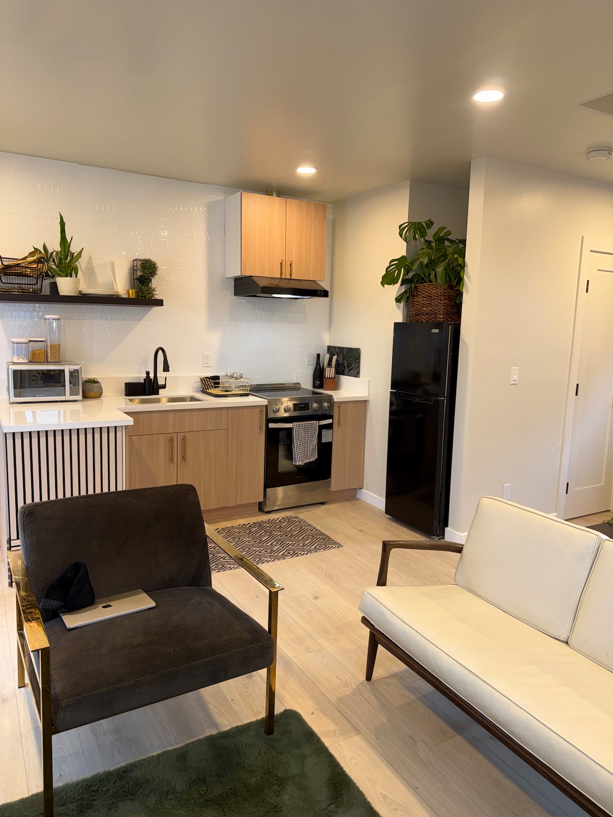 Estudio amueblado | Elegante moderno | Centro de CV - Casas de ...