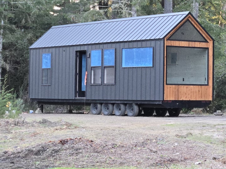 Country Home Getaway In Big Property. - Mendocino, CA