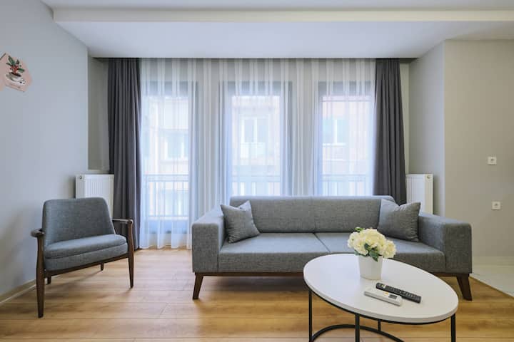 1br Apartment | Bosphorus View | Balcony & Lift - Beykoz