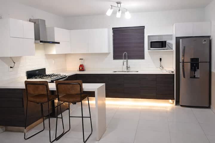 Casa Equipada A 3 Min Zona Industrial - Ramos Arizpe