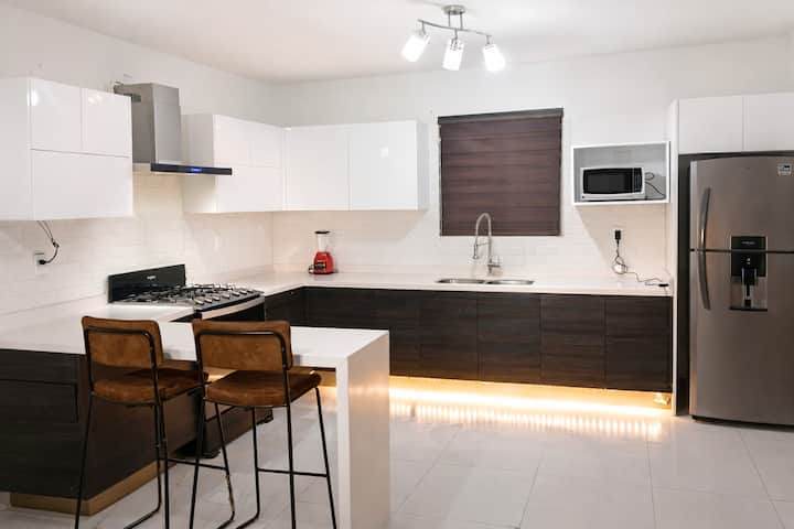 Residencia 3 Minutos Zona Industrial. - Ramos Arizpe