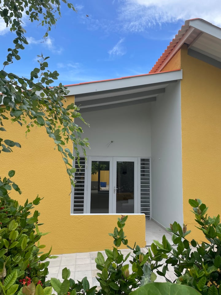 Tropische Verrassing In Jan Thiel
(3 Slaapkamers) - Curaçao