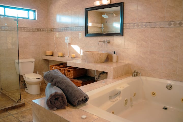 Hermosa, Céntrica Minisplit Jacuzzi Facturamos - Mexico