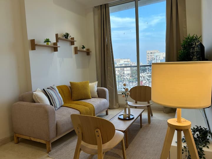 Japandi 3bhk 20 Mins Juhu Tv Wi-fi Clean Market - Mumbai