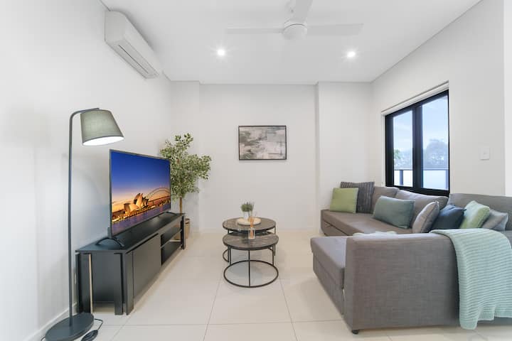 2br | 2bath | Ensuite | Free Parking | 3 Air Con - 스트라스필드