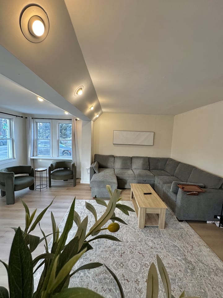 Spacious Family Home Near Jfk, Sleeps Many - Aéroport de New York John F. Kennedy (JFK)