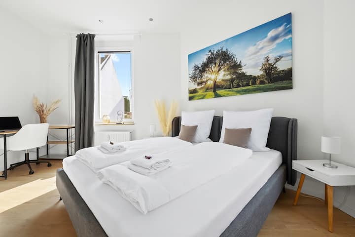 Modern 2br Apartment By Stadtwald, 10 Min To Messe - Essen