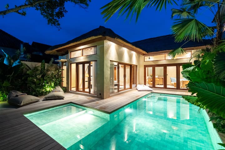 1 Bedroom Villa With Pool And Bathtub In Nyanyi - Indonesia