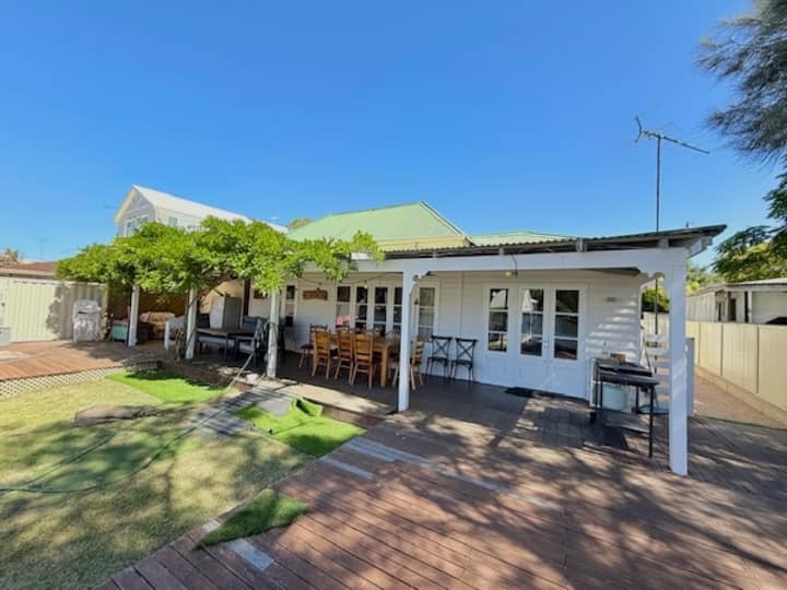 Riverfront Home - Pinjarra