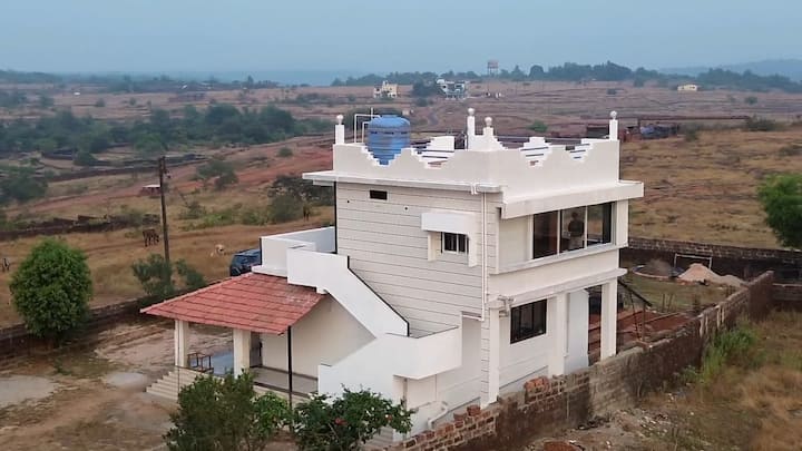 360° Mountain View And The Best Sunrise & Sunset - Ganpatipule