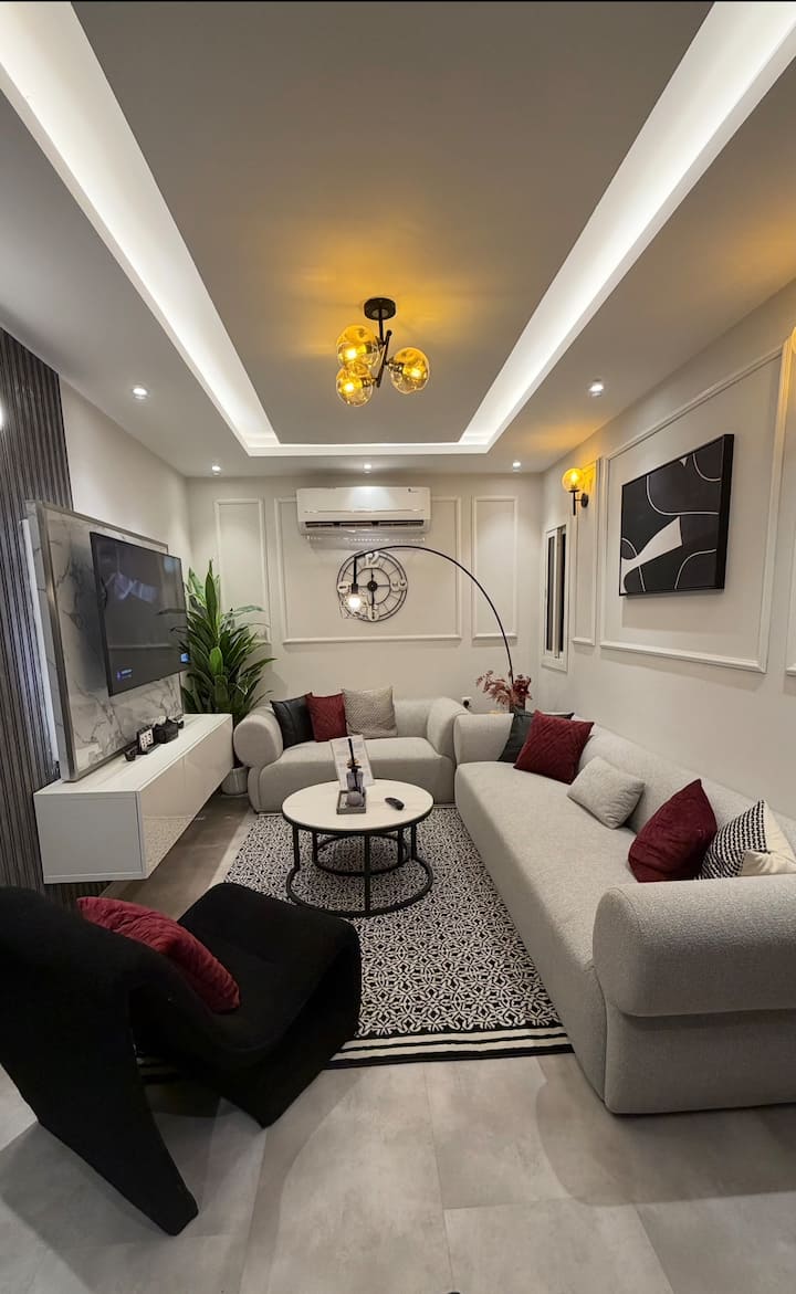 شقه مودرن فاخره بدخول ذكي - Jeddah