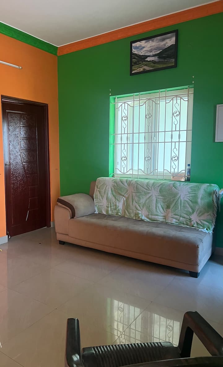 Prime Location 2bhk Near Ooty Main Road (40) - Coimbatore