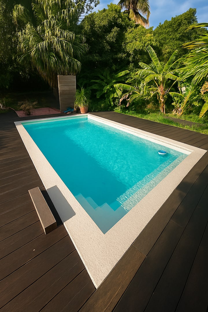 Maison De Charme Avec Piscine Au Calme – Robinson - New Caledonia