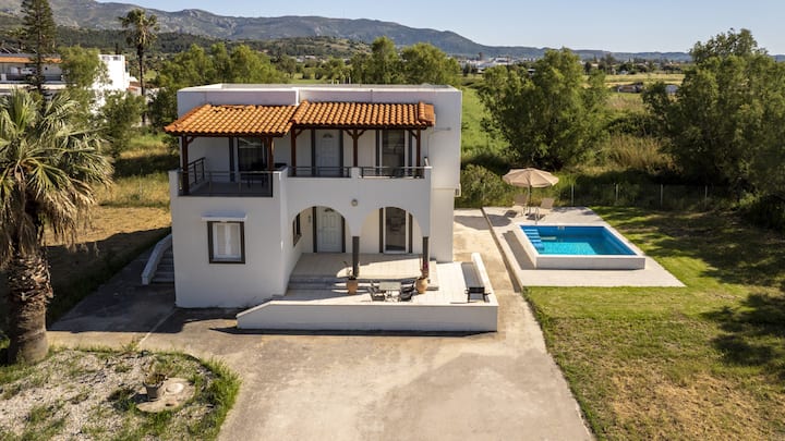 Villa Catina | 3br Private Pool Near Marmari Beach - Kos