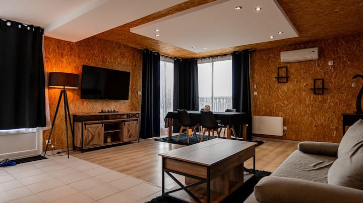 Le Doubs Réconfort
Petit Appartement Chaleureux - Doubs