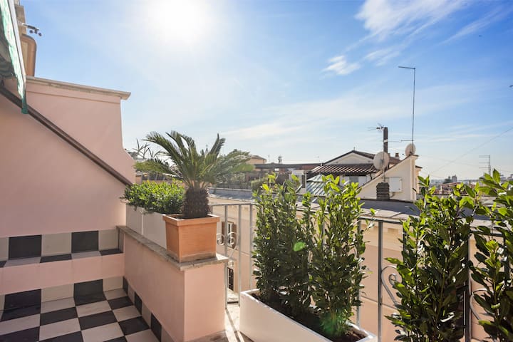 Terrazza Nazionale: New 2 Bedroom Apt Near Metro A - Roma