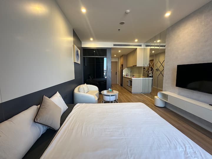 Vian Homestay, Căn Hộ Gần Biển, Sạch Sẽ Tại Icon40 - Hạ Long