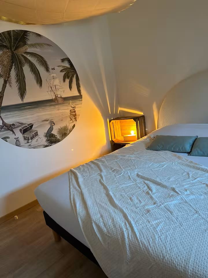 Black Pearl - Suite à Thème Avec Parking - Vesoul