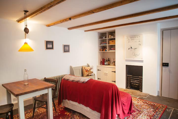 Charming 1-bed Cottage | The Old Stables, Bristol - Bristol