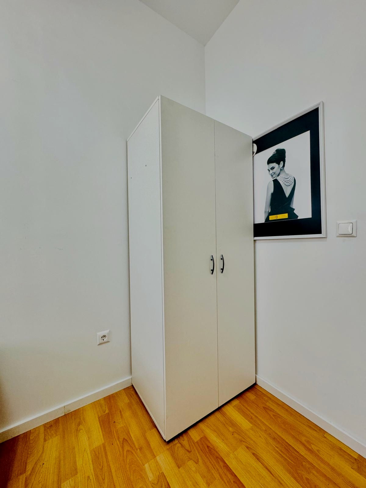 Cozy Private Room | Near Rathausplatz (8 Min) - Flats for Rent in ...