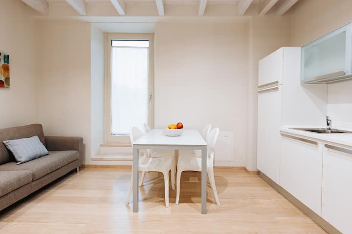 Bilocale Comfort 01 Brescia Palazzo Trebeschi - Brescia