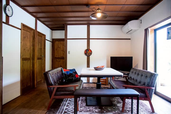 長野駅から30分｜余白が生まれる静かな一棟貸し宿｜ほとり家 - Nagano, Japan