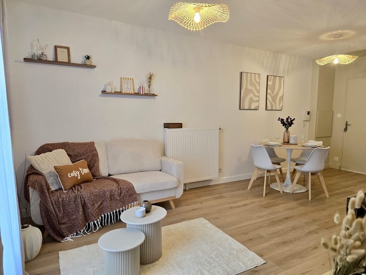 Le Wilson ! T2 Cosy Avec Garage. Proche Centre ! - Dijon
