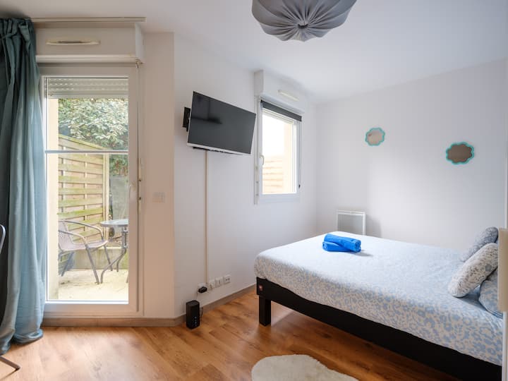 Studio Cosy Terrasse & Parking Idéal Mobilité Pro - Argenteuil