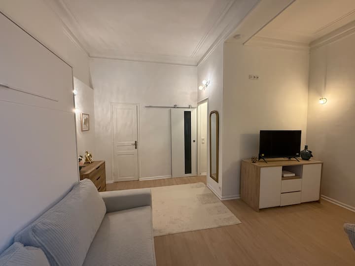 Charmant Studio Parisien Neuf - Porte de Saint-Cloud