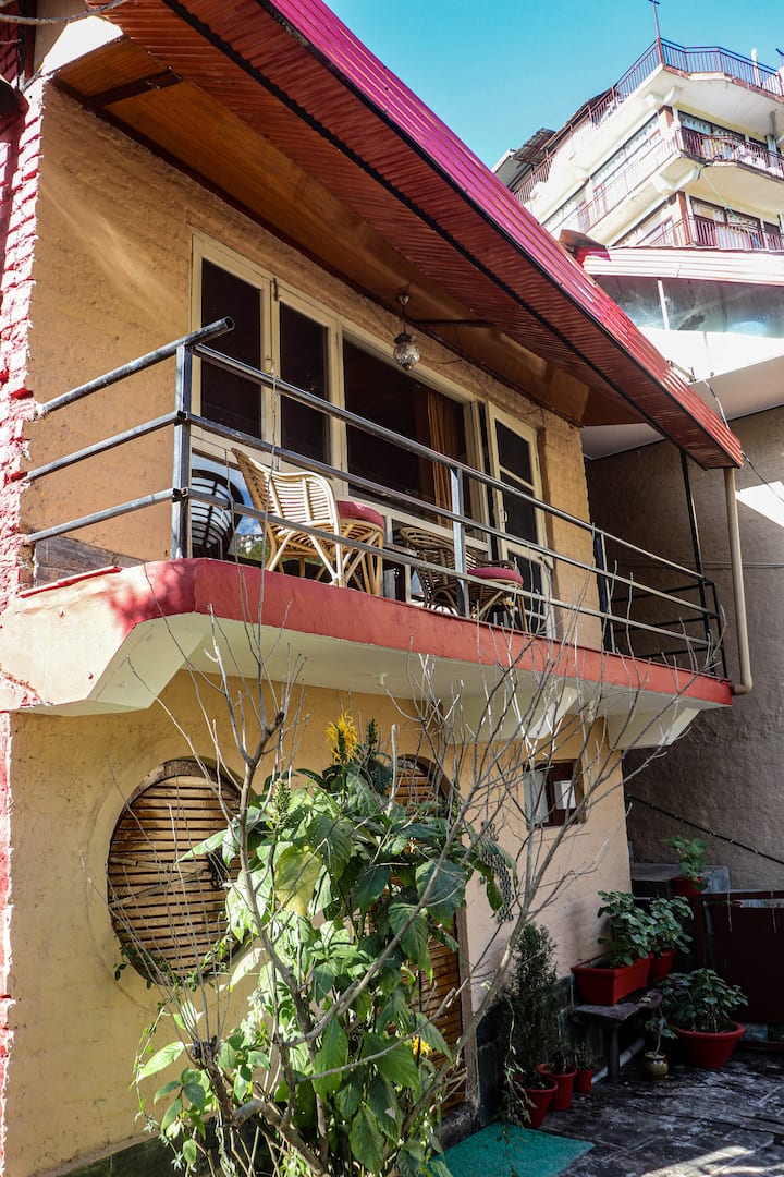 Mud House- Tibetan Cottage - Dharamshala