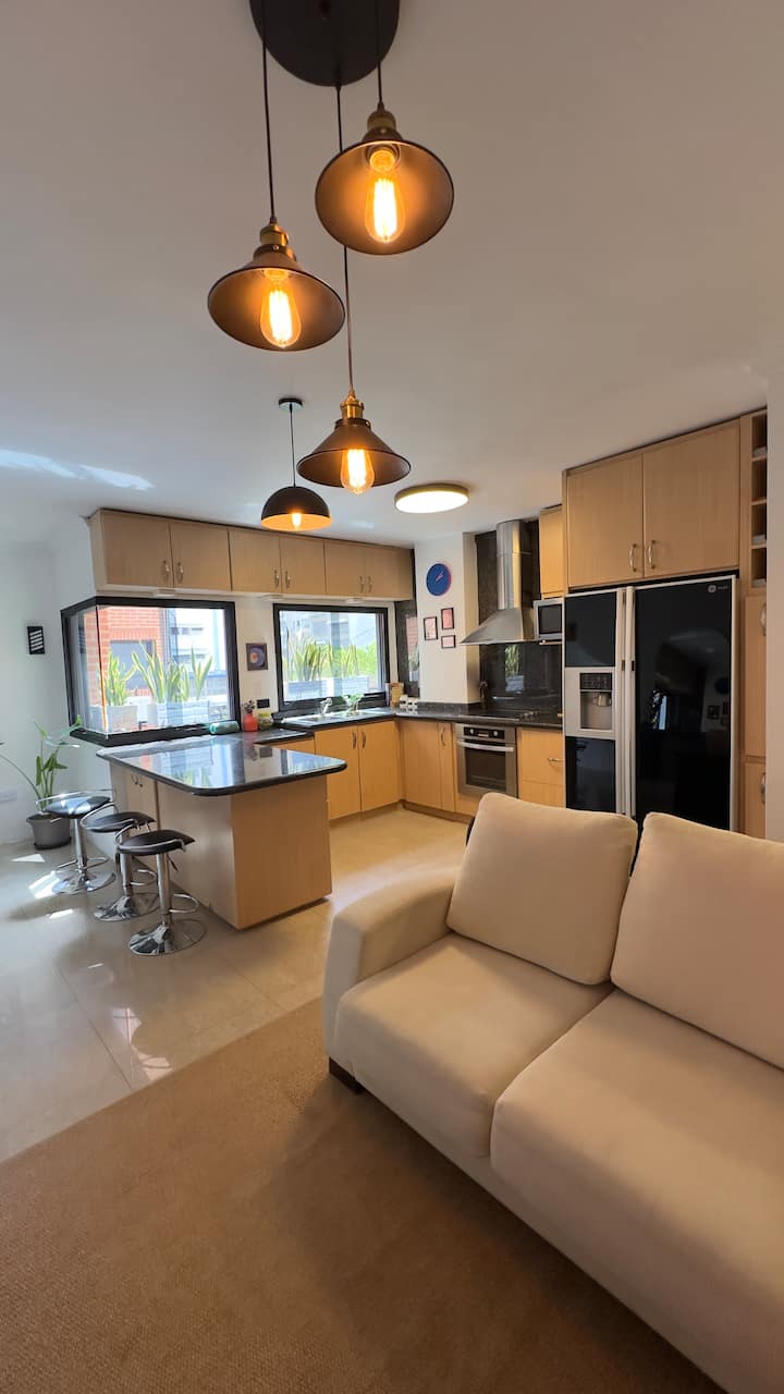 Formidable Alojamiento En El Corazón De Chacao - Caracas